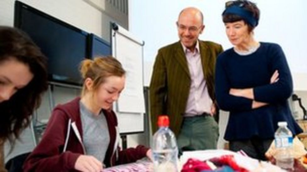 Wayne Hemingway leads art and design masterclass at UCA - BBC News