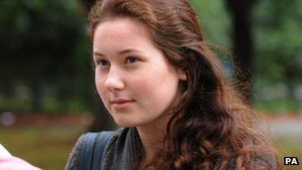 London Riots: Accused Laura Johnson 'acted as driver' - BBC News