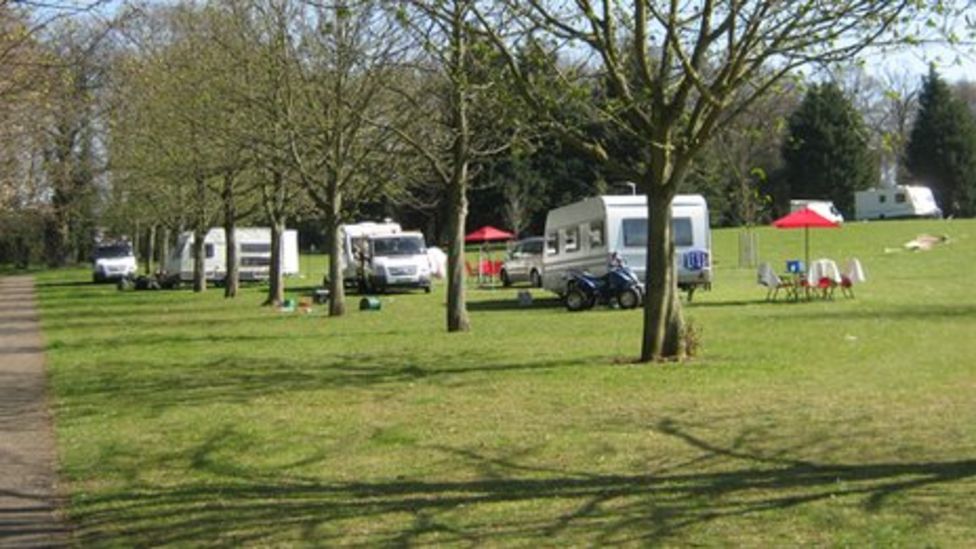 Suffolk's new Gypsy and traveller sites identified - BBC News
