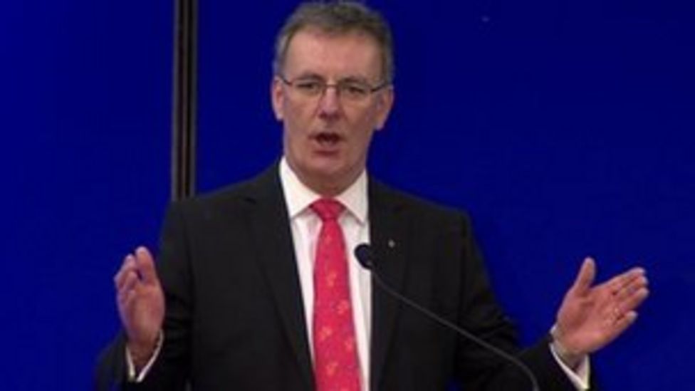 Mike Nesbitt brings colour to 'grey party' - BBC News