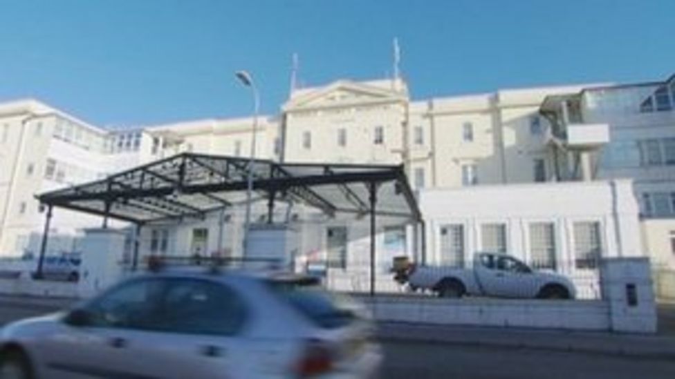 Five major trauma centres named in south of England - BBC News