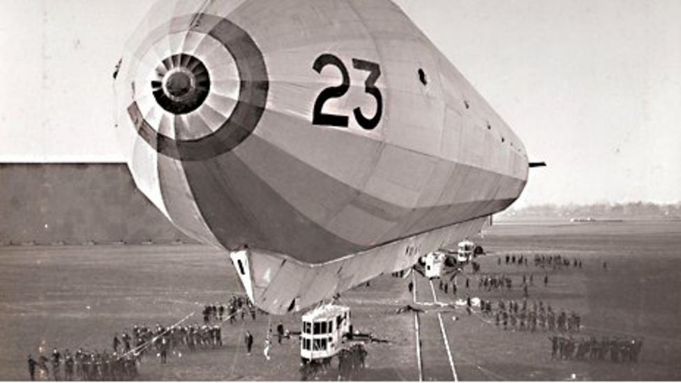 Norfolk towns mark WW1 Zeppelin raid centenary - BBC News