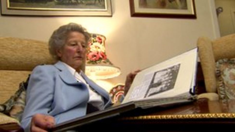 The woman who won the heart of Titanic's Thomas Andrews - BBC News