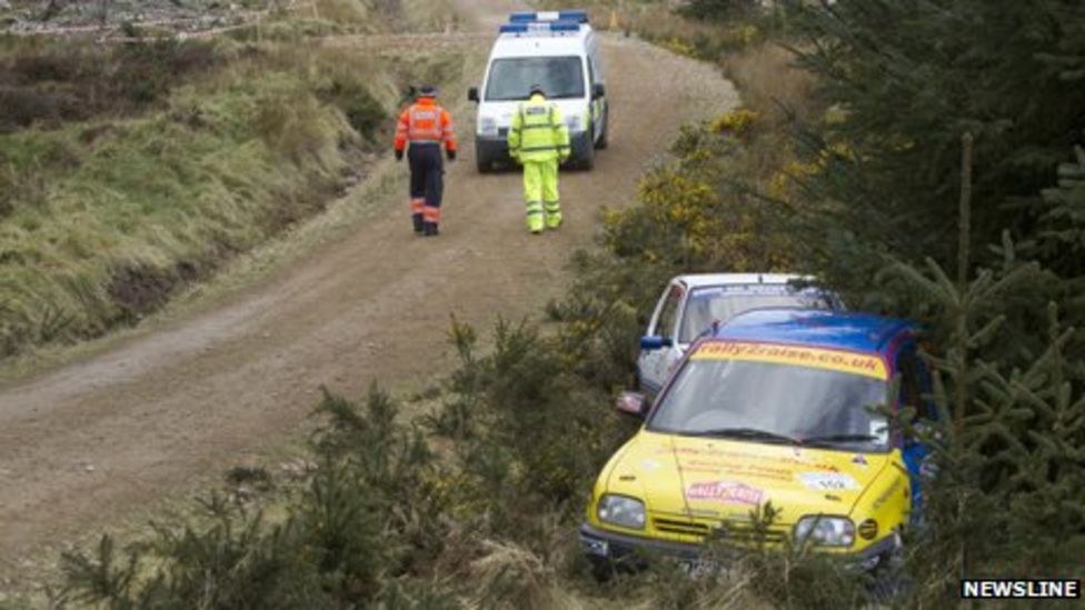 Spectators injured in crash at Granite City car rally - BBC News