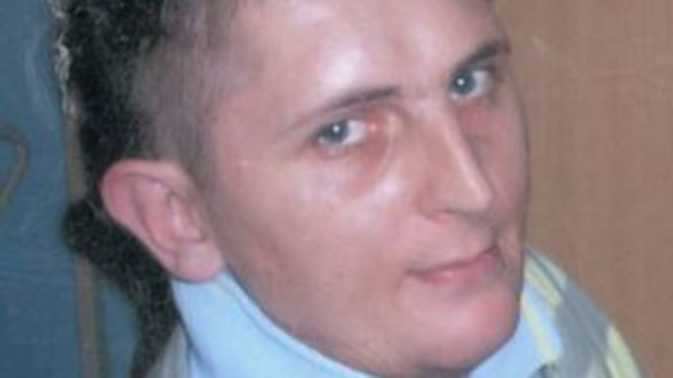 Man and woman charged over death of James Kerr in Knightswood - BBC News