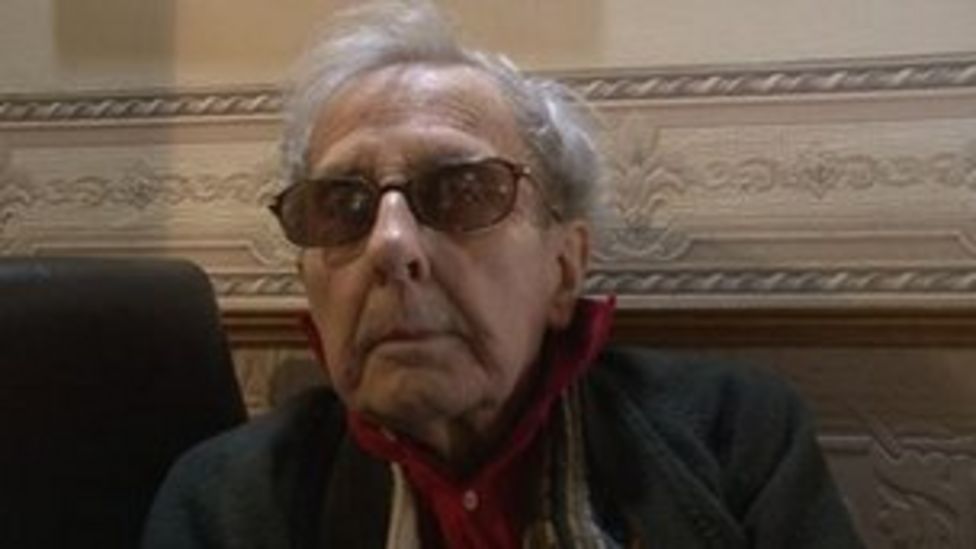 Richard Perkins' army pension case 'to be reviewed' - BBC News