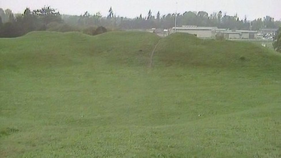 Venue plan for Cirencester's Roman amphitheatre - BBC News