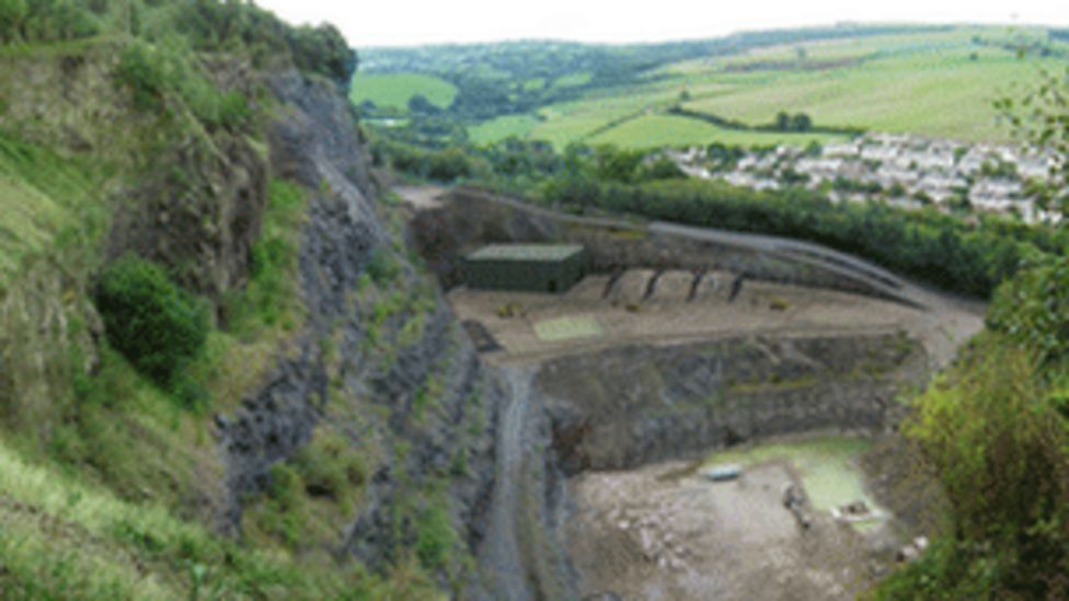 Appeal over Buckfastleigh quarry ash-recycling rejection - BBC News