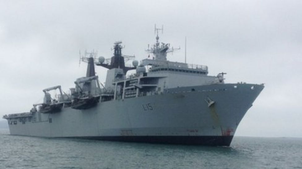 London 2012: HMS Bulwark begins exercises - BBC News