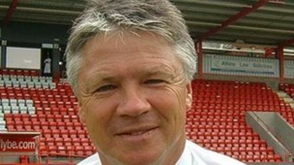 Steve Perryman undergoes emergency heart surgery - BBC News