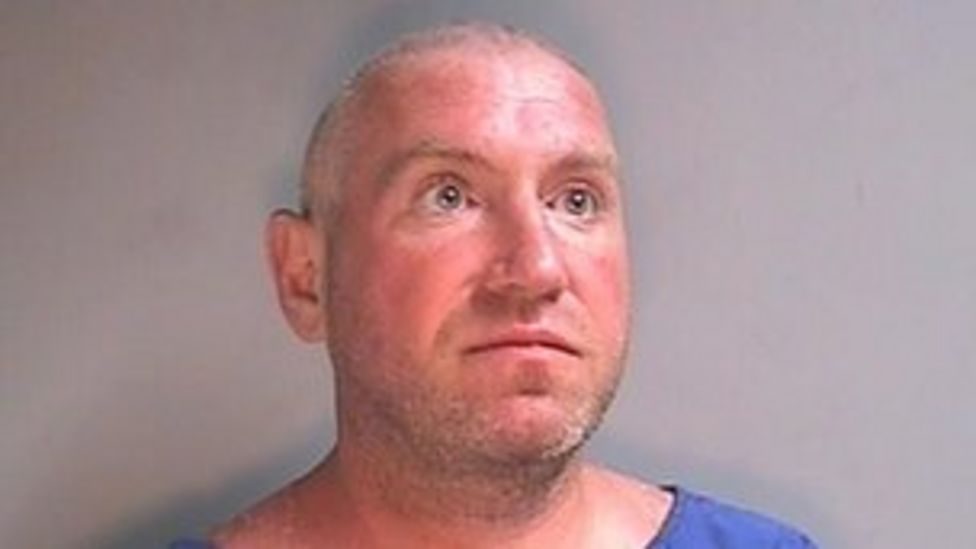 Paul Knipe 'told by God' to kill a tourist in York - BBC News