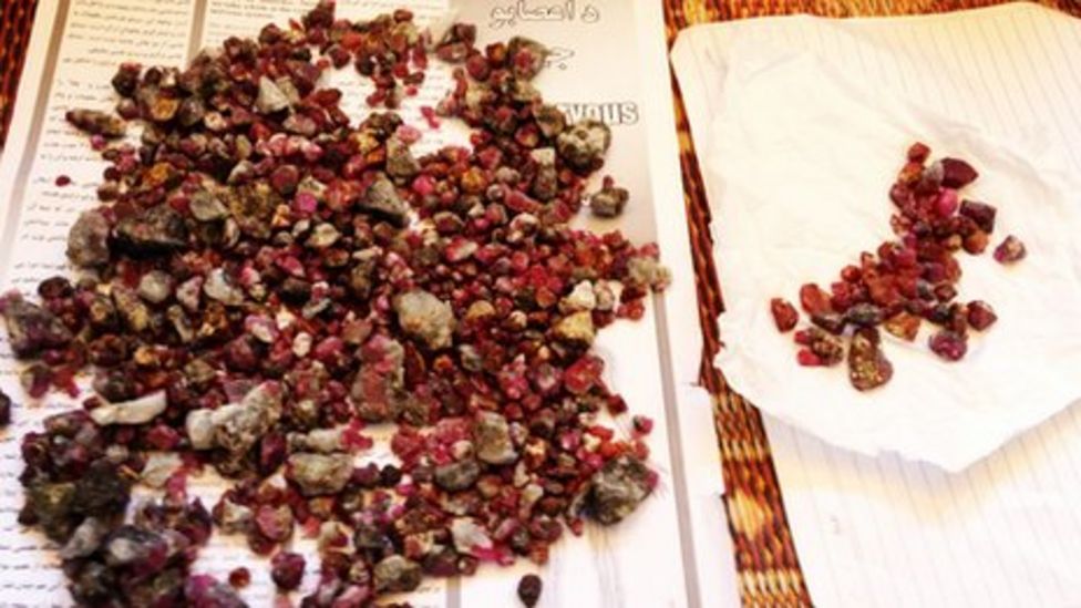 Afghanistan's fabulous ruby mines plundered by thieves - BBC News