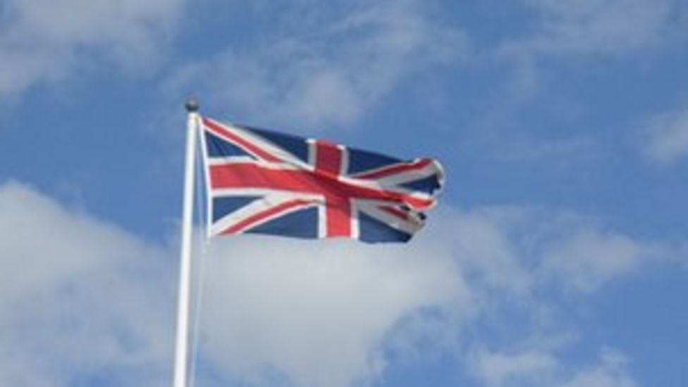 Report says Union flag should fly only on certain days - BBC News