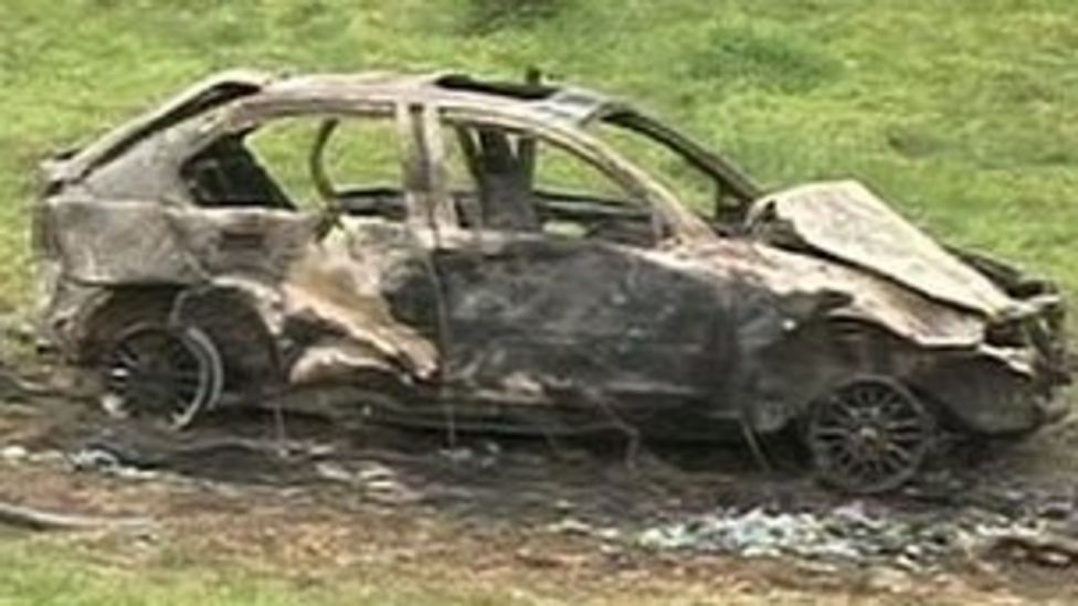 Two people killed in north Devon crash - BBC News