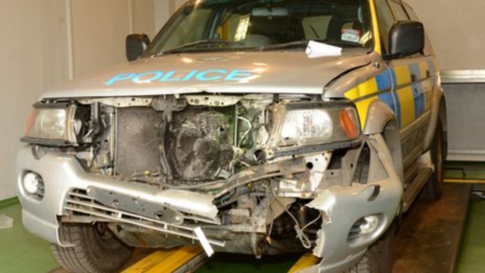 RAAD 'behind PSNI bomb attack' in Londonderry - BBC News