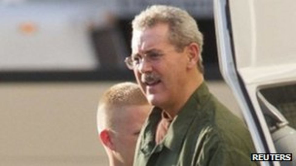 Allen Stanford jailed for 110 years for $7bn Ponzi - BBC News