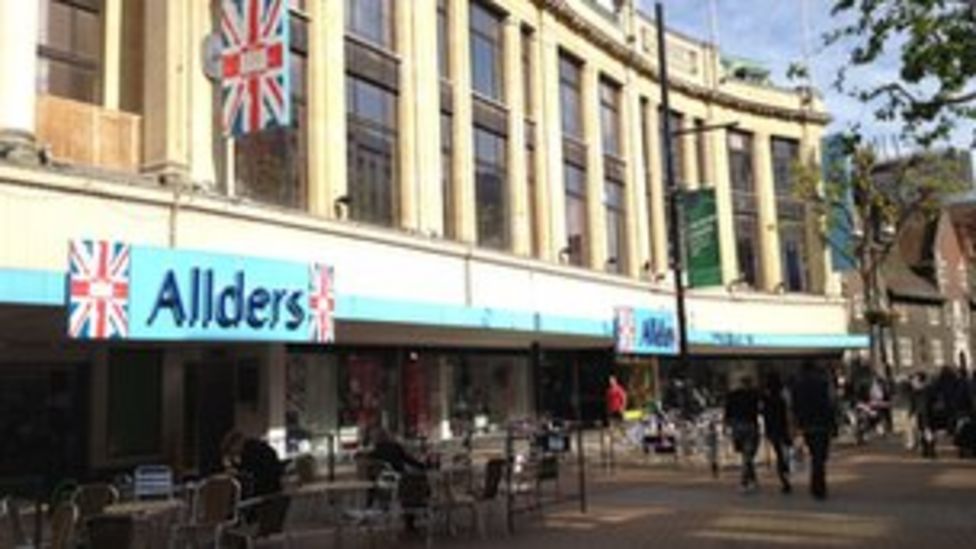 Allders store in Croydon due to shut for last time - BBC News