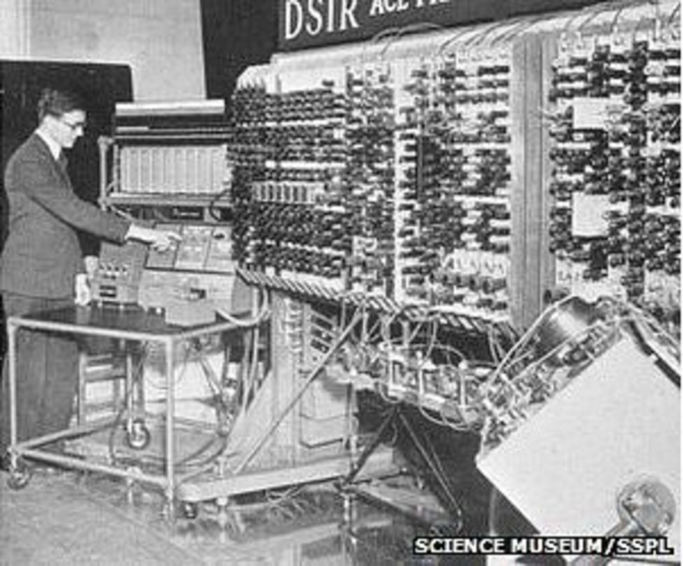 Alan Turing: why the tech world's hero should be a household name - BBC ...