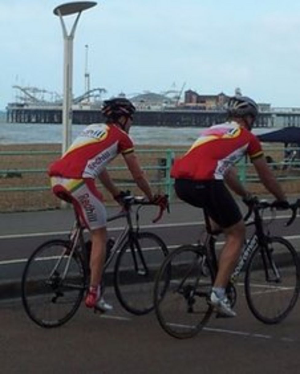 London to Brighton bike ride attracts 27,000 cyclists - BBC News