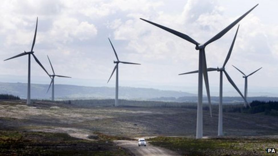 Whitelee Wind Farm joins major tourist attractions body - BBC News