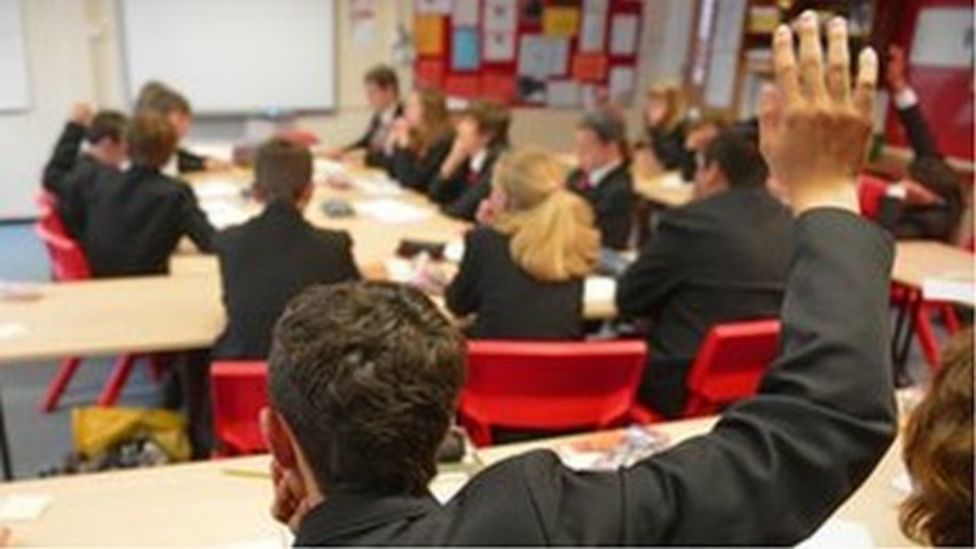 Wanted: 100 heads for England's most challenging schools - BBC News