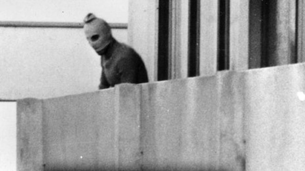 Israeli Mossad spy Mike Harari dies, aged 87 - BBC News