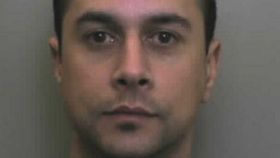 Olympic ceremony fraud dancer Stephen Moonesamy jailed - BBC News