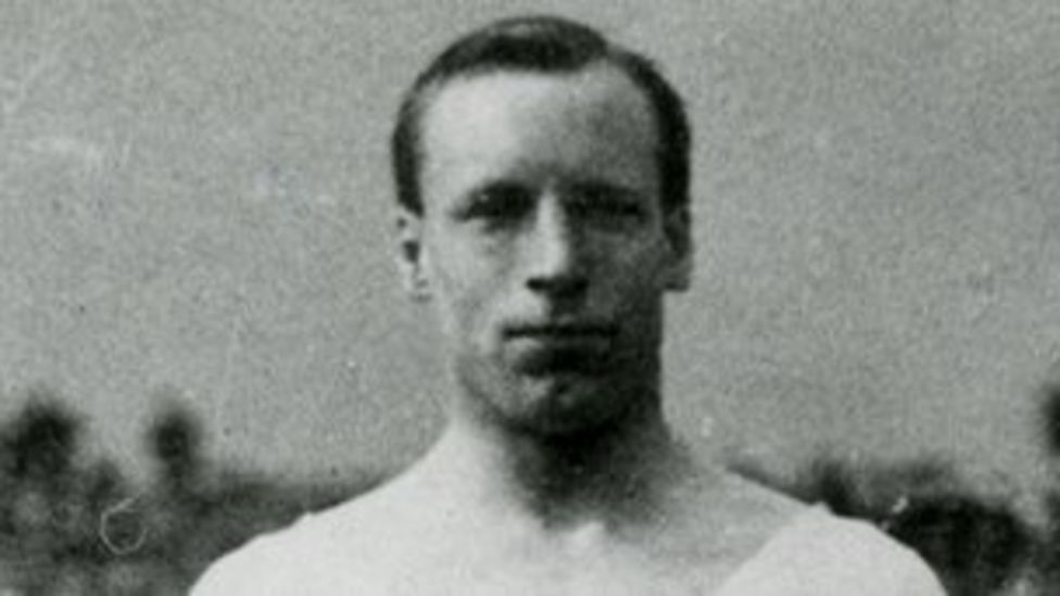 Chariots of Fire's Eric Liddell is Chinese 'hero' - BBC News