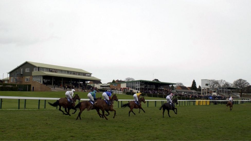 Towcester greyhound track: Work due to start next month - BBC News