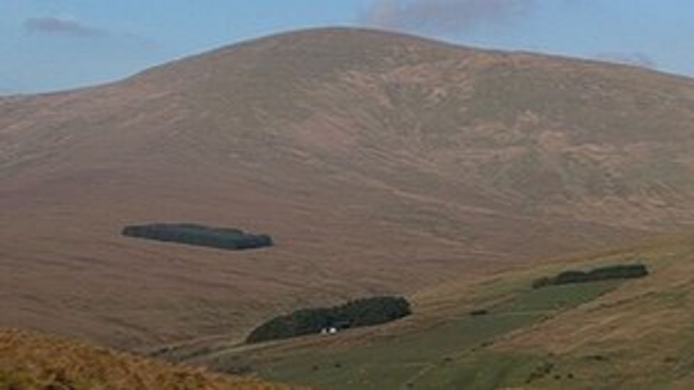 Sperrin Mountains in National Geographic's top 101 list - BBC News