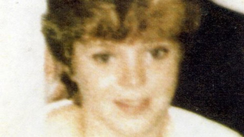 Lynette White: Fresh concerns raised over investigation - BBC News