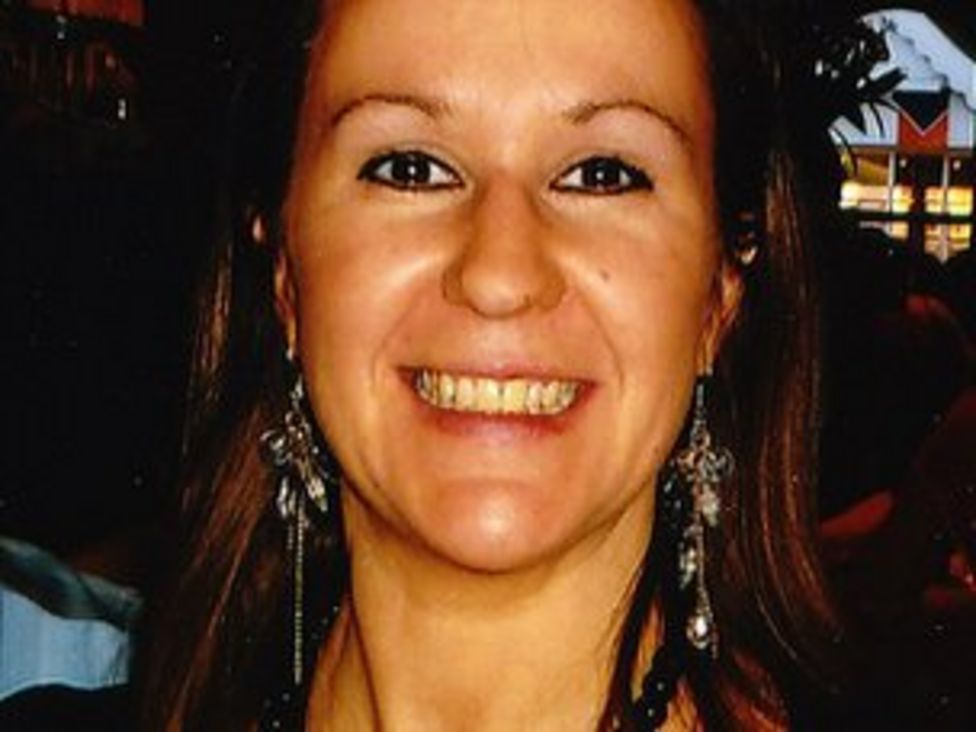 Jeanette Goodwin murder: Martin Bunch jailed for life - BBC News