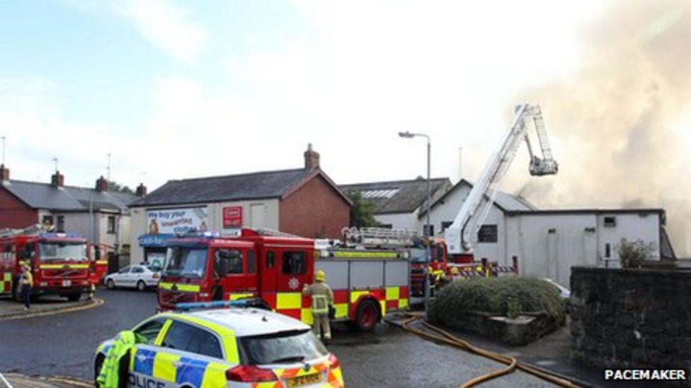 Ballymena laundry fire witnesses sought - BBC News