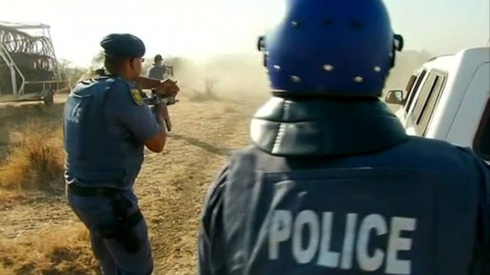 South Africa's Lonmin Marikana mine clashes killed 34 - BBC News