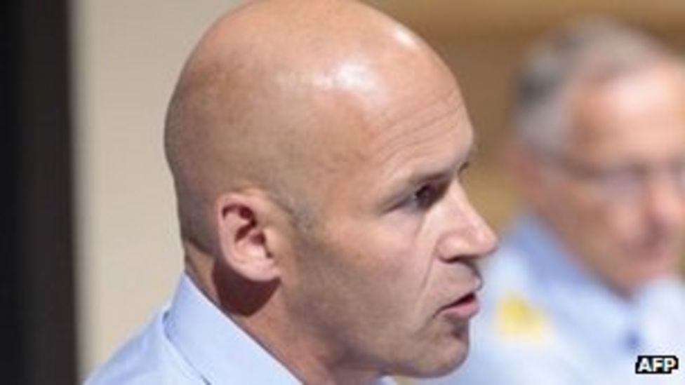 Norway police chief quits over Breivik report - BBC News