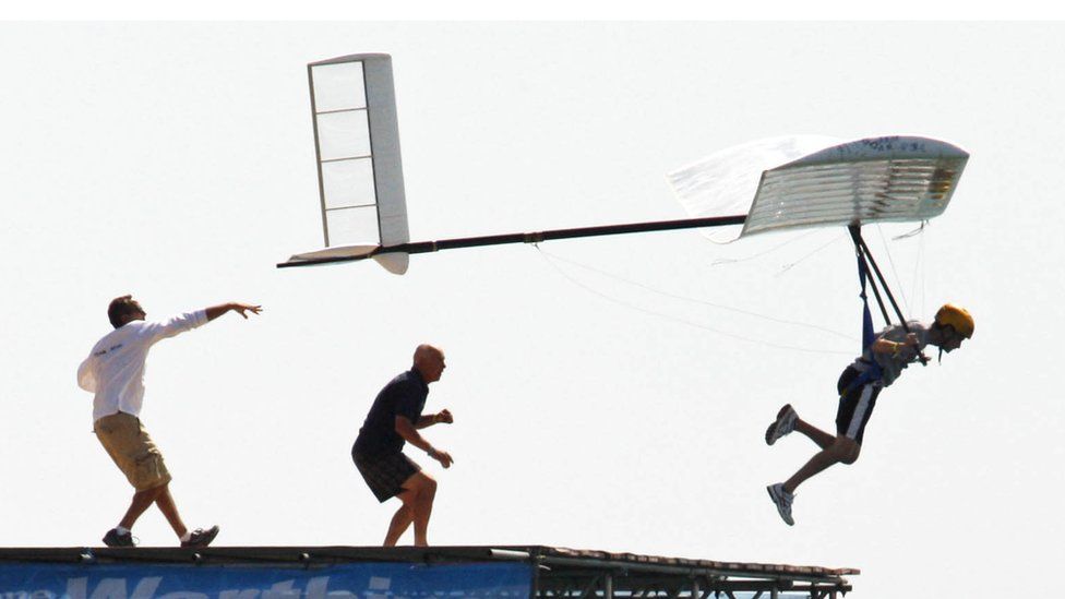 Highs and lows of the Birdman contest - BBC News