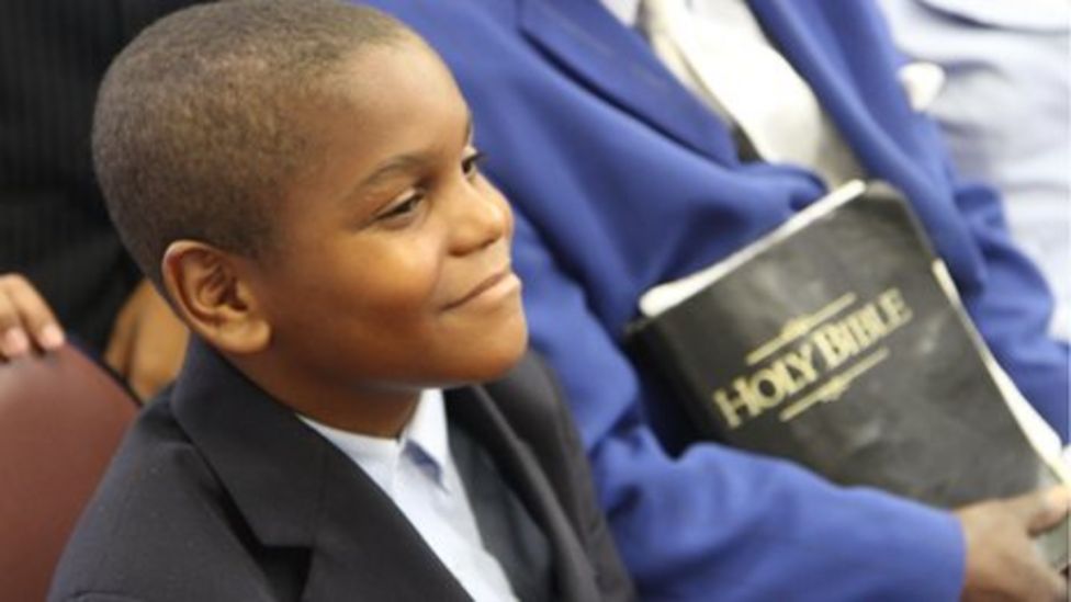 The curious allure of child preachers - BBC News