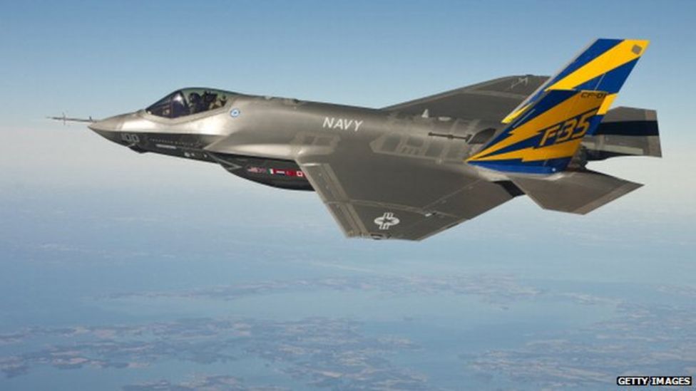 BAE's Striker helmet gives fighter pilots 'X-ray vision' - BBC News