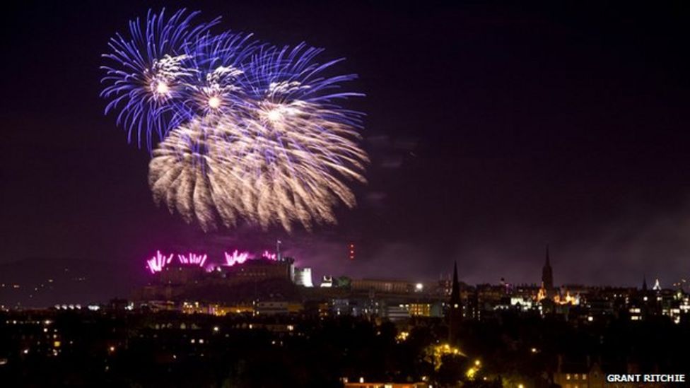 Edinburgh festival goes out with a bang - BBC News