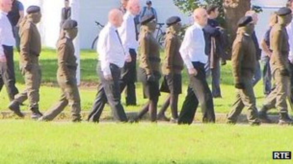 Arrests after Real IRA funeral of Alan Ryan - BBC News