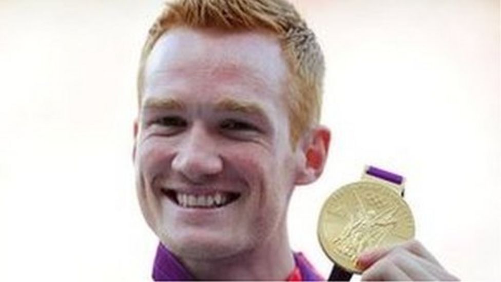 Greg Rutherford Milton Keynes 'Leaping Man' statue completed - BBC News