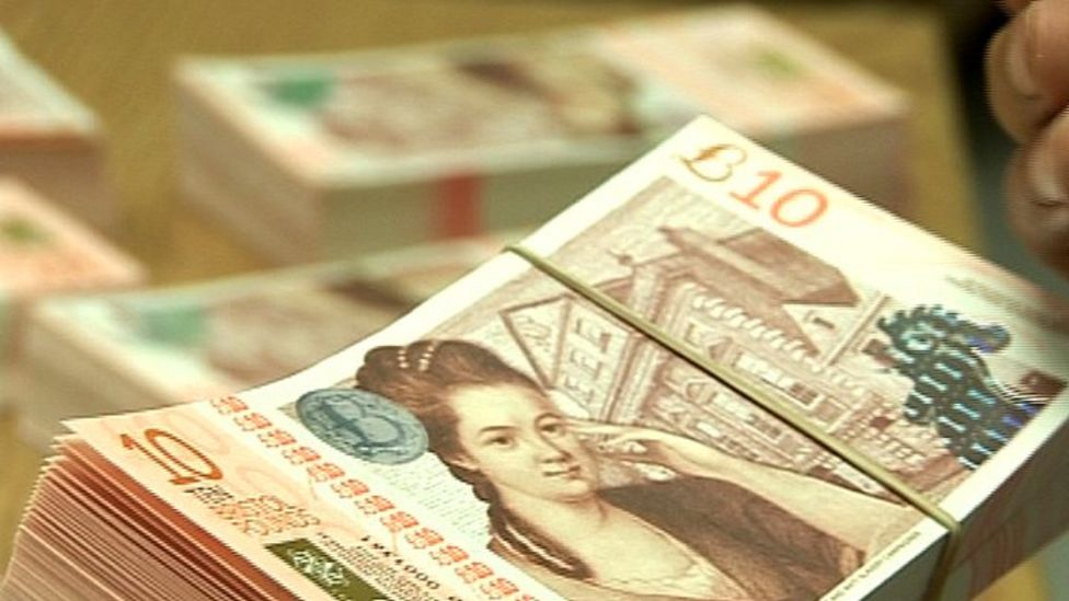 Bristol Pound to be accepted on First buses in city - BBC News