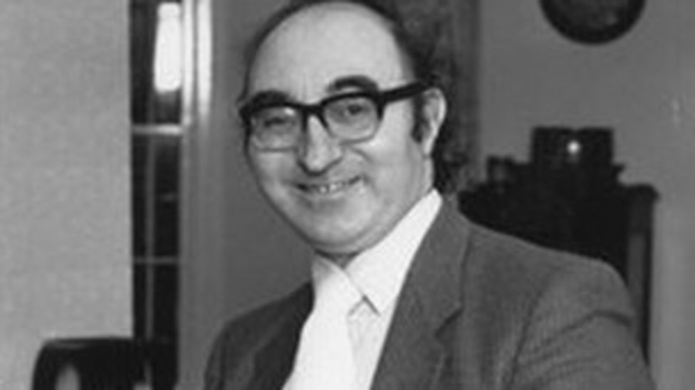 William Mathias remembered at North Wales music festival - BBC News