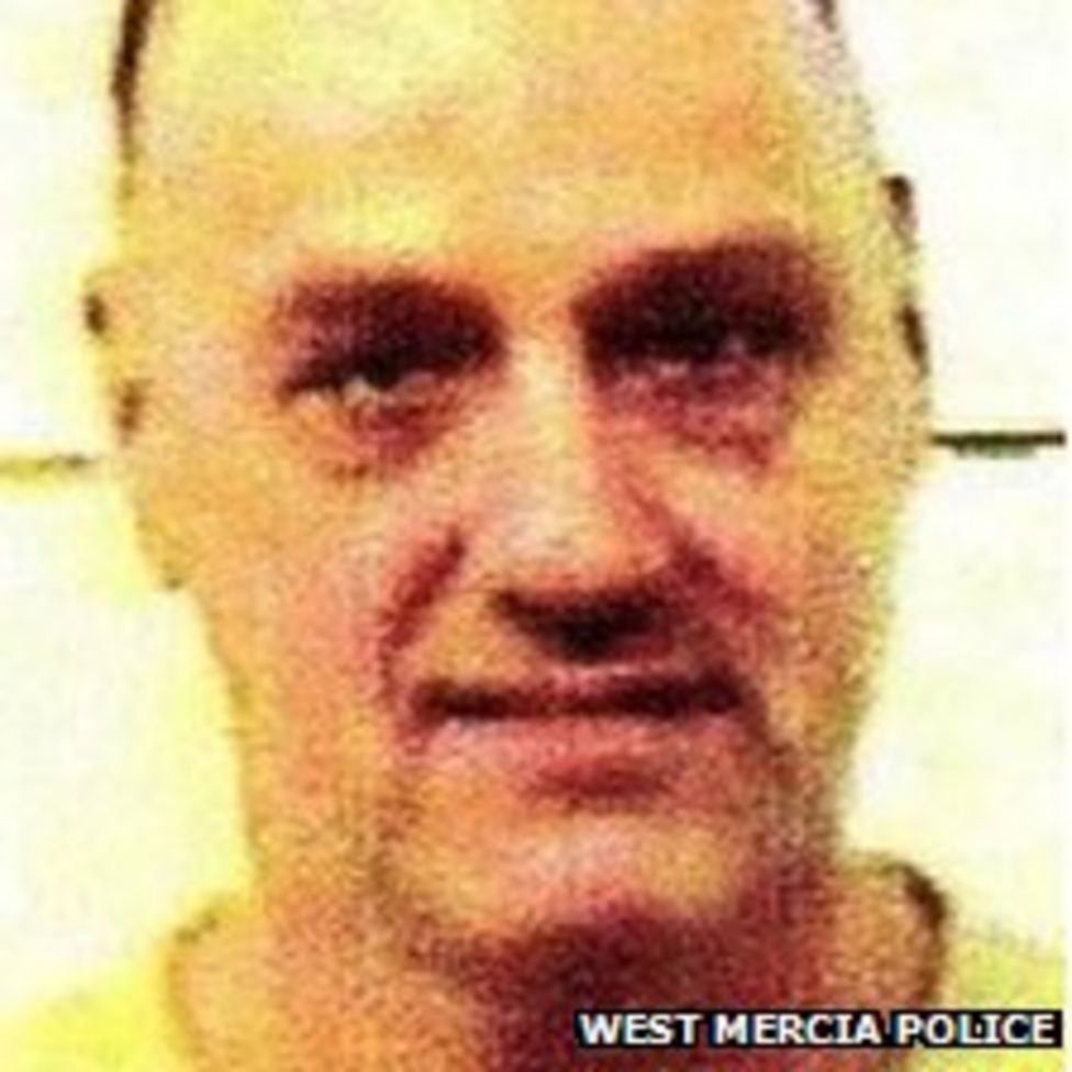 Escaped murderer David Gilbert found in Penzance - BBC News