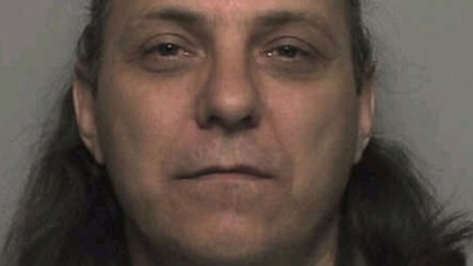 Eastbourne rapist Graham Wood sentenced for 1987 attack - BBC News