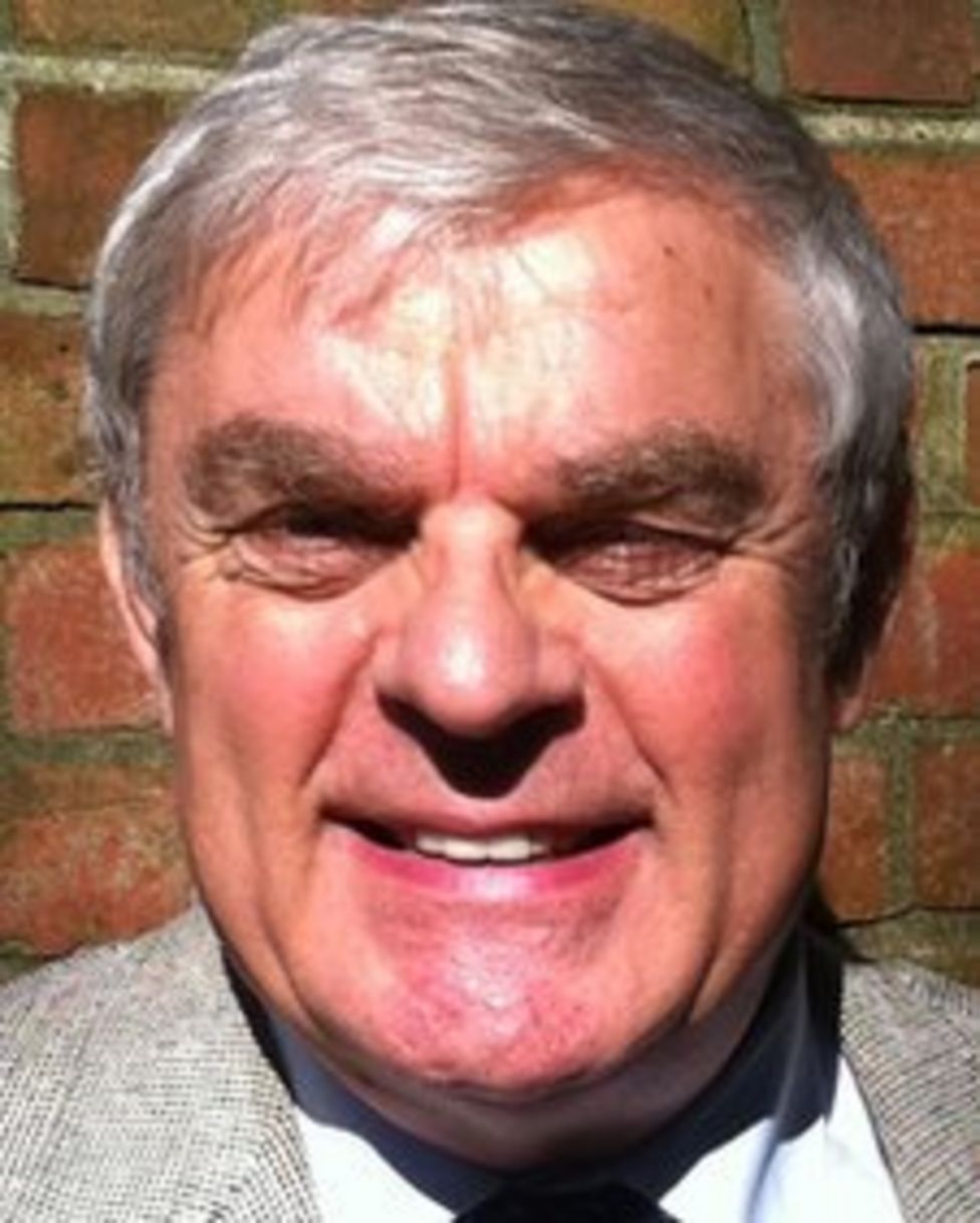 Nottinghamshire police commissioner: Malcolm Spencer stands - BBC News