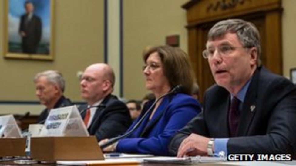 US security 'cut' before Benghazi consulate attack - BBC News