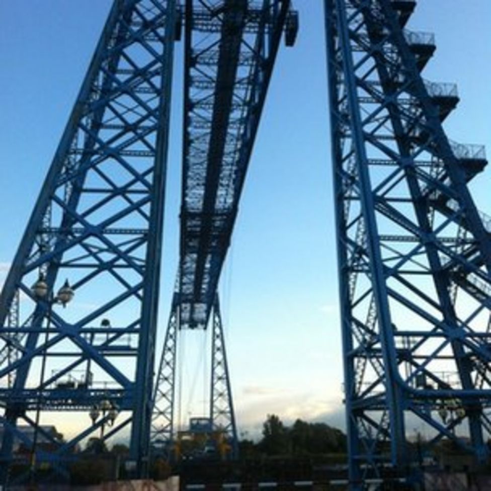 Transporter Bridge celebrations end with time capsule - BBC News