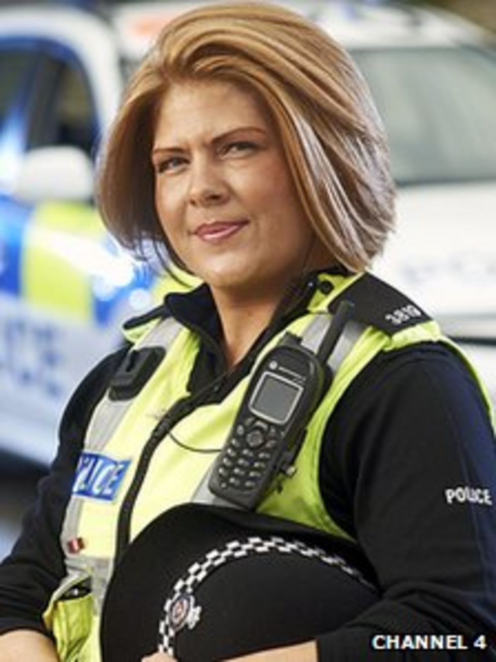 Blackpool PC disciplined over applying lip gloss - BBC News