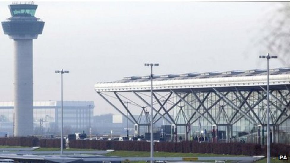 Stansted Airport introduces terminal drop-off charges - BBC News